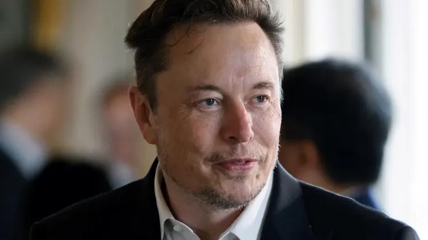 Elon Musk diskuterar artificiell intelligens, födelsetal och potentiell ...